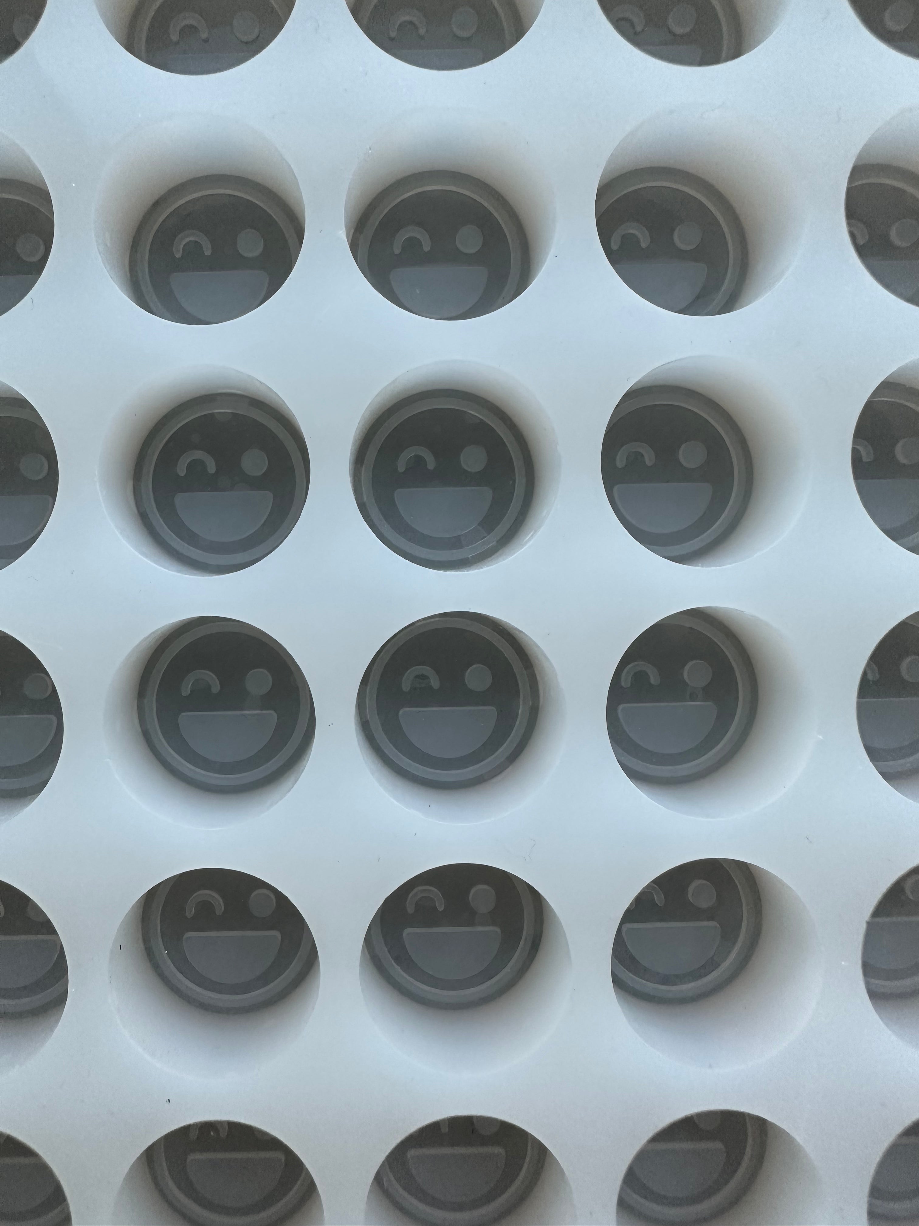 Smiley Face Silicone Mold - 140 Cavities | Gummy Molds